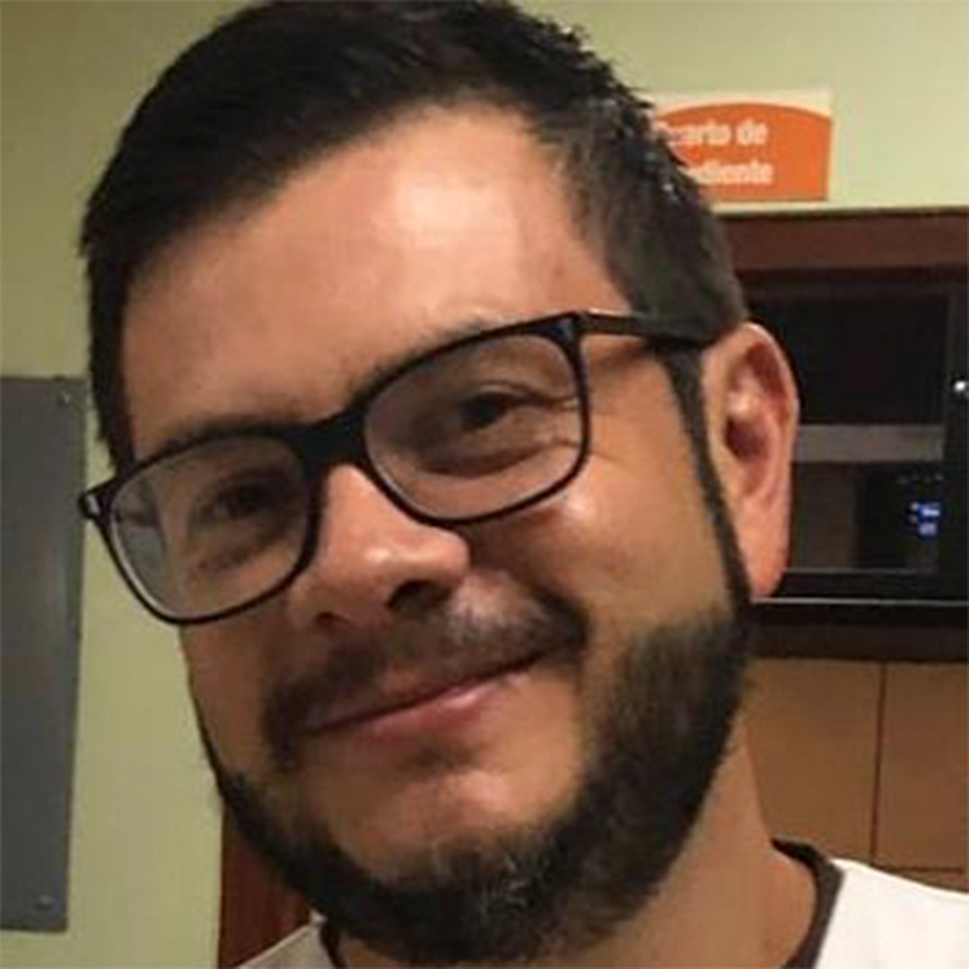 Nuestros escritores – Editorial Atheris